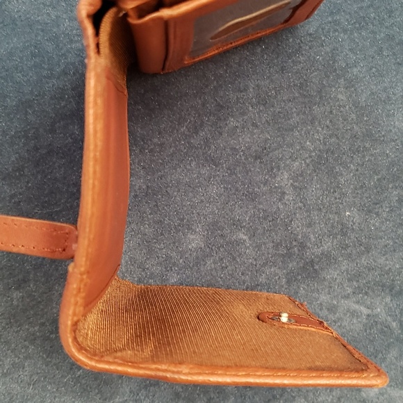 Pelle Studio | Bags | Pelley Studio Wallet | Poshmark
